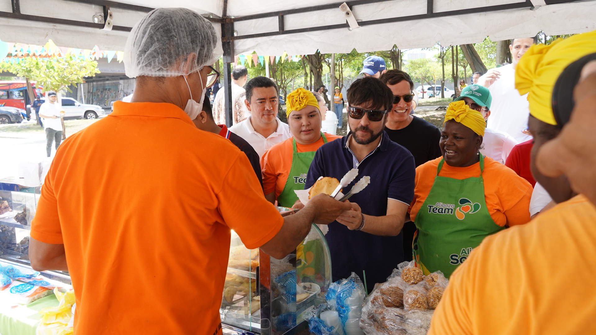 Festival 'Sabor Bajero' deleita el paladar y recupera espacio público ...